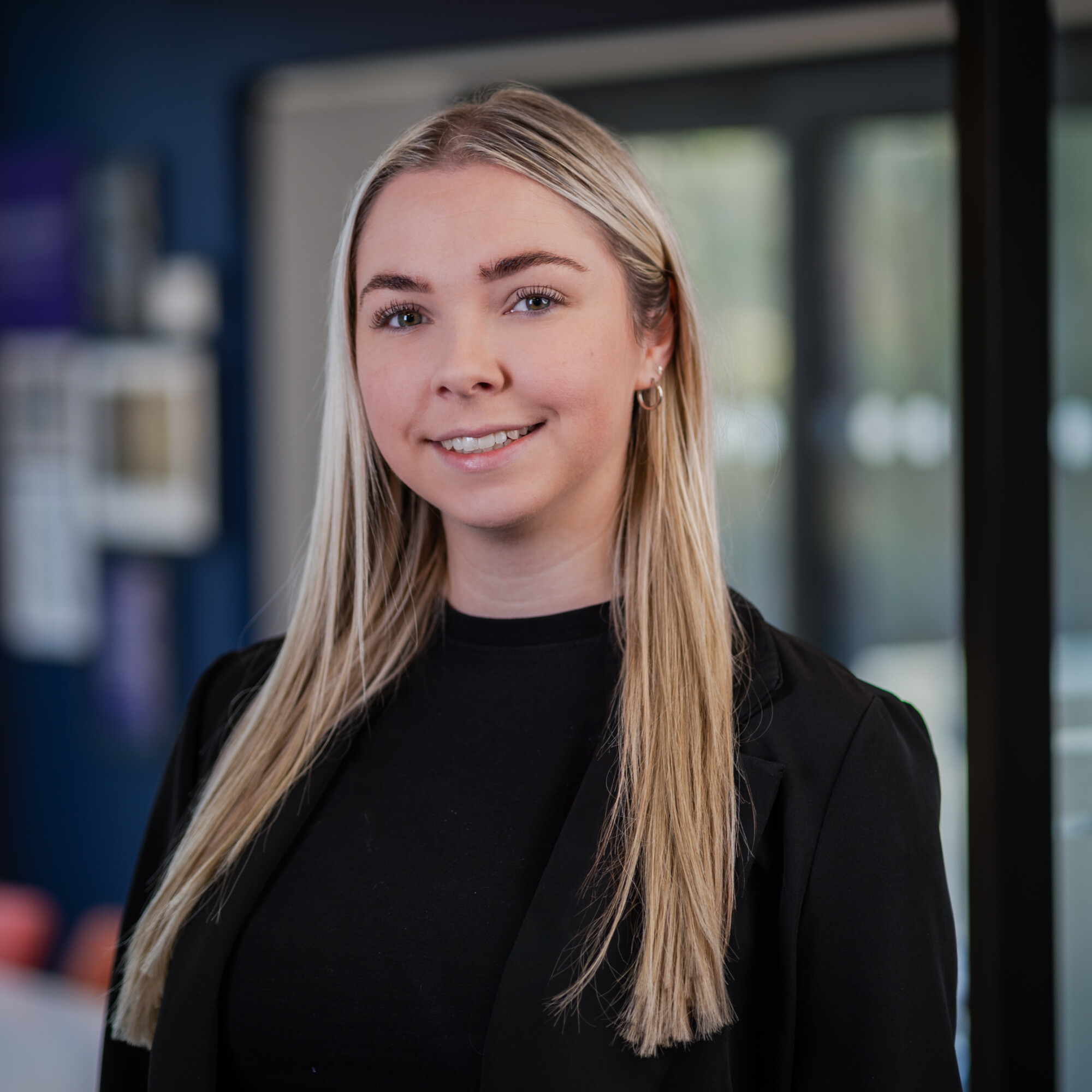 Lauren - Unity Online